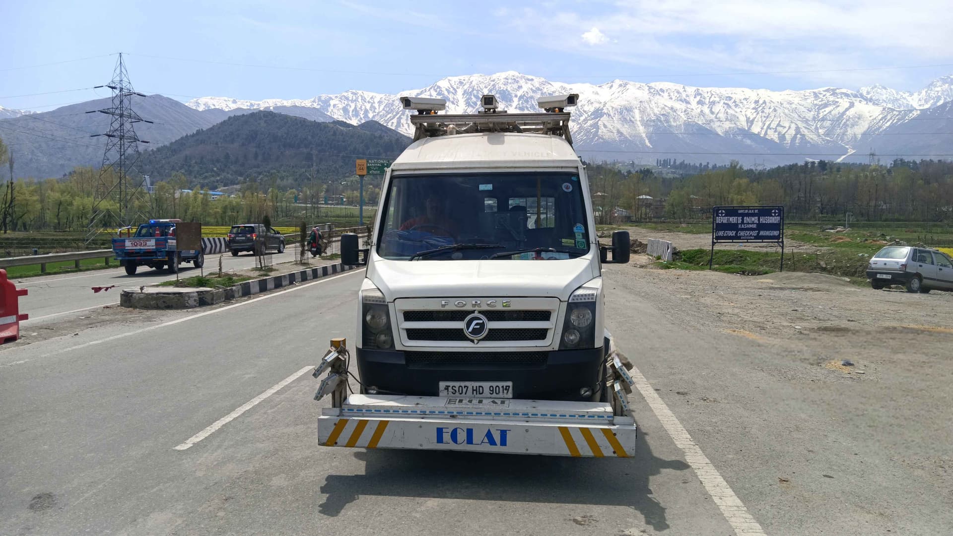 Network Survey Vehicle - Eclat Engineering Consultants